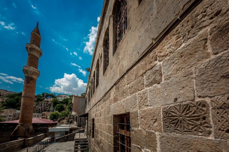 Tarihi Bitlis evleri gün yüzüne çıkıyor